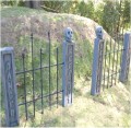 How to Make Spooky Garden Fence