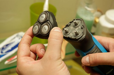 How To Clean Electric Razors