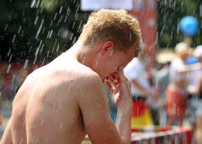 How to Be Comfortable Showering in Front of People