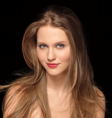 How to Create a Subtle Makeup Look