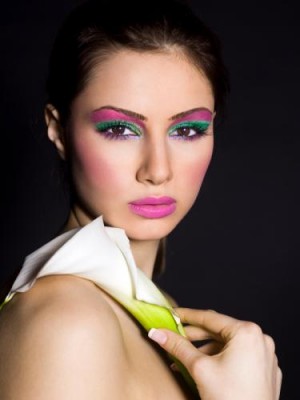 How to Do Modern Eye Makeup