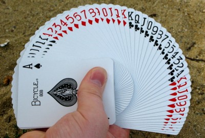 How to Set Up the Red and Black Card Deck for Magic Tricks