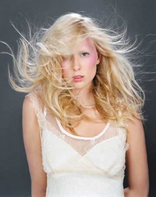 How to Stop Static Cling in Hair