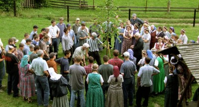 How to Find Out About the Bruderhof