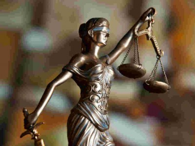 Difference between Egalitarian and Ranked Societies